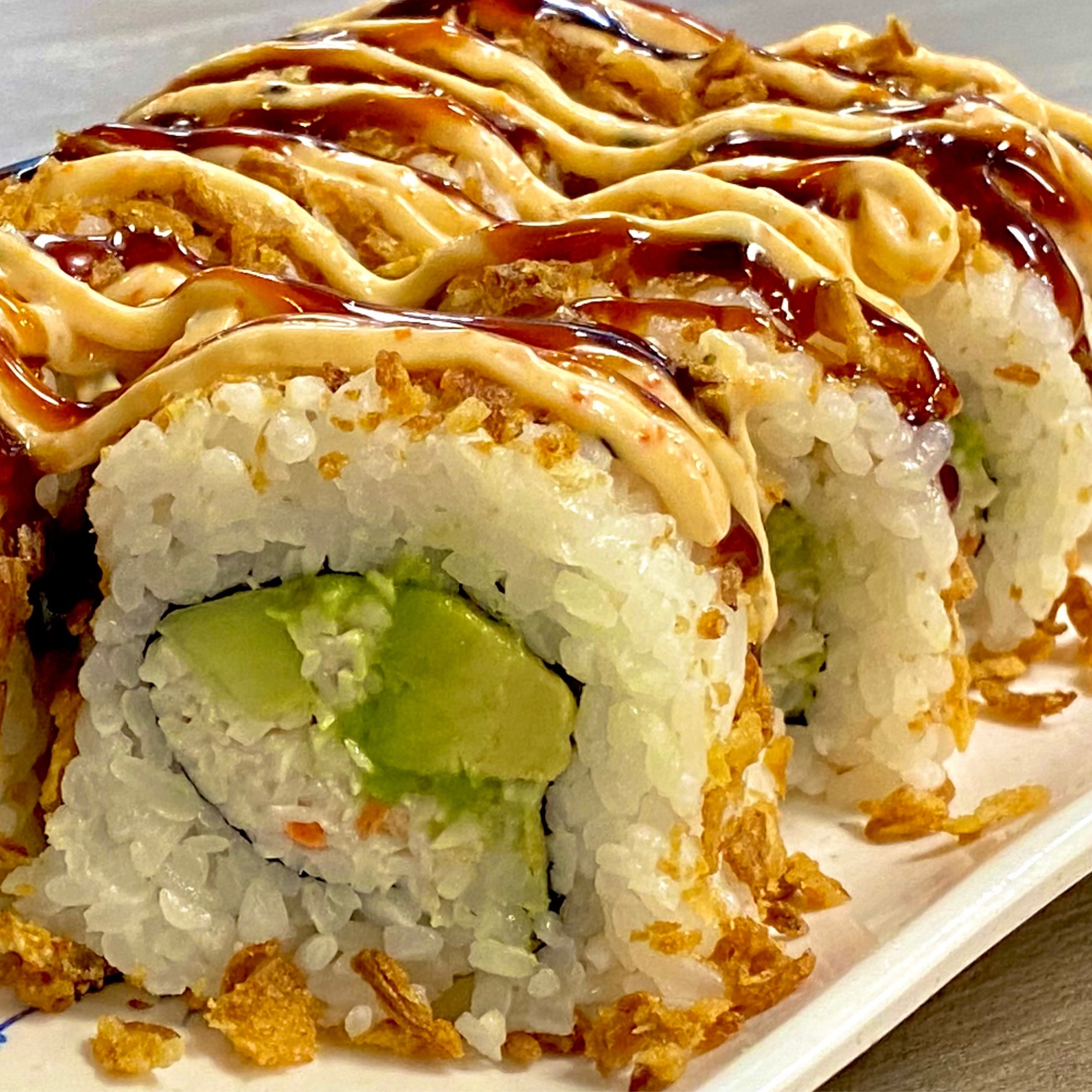 Crunch California Roll (8) | Poke Maki